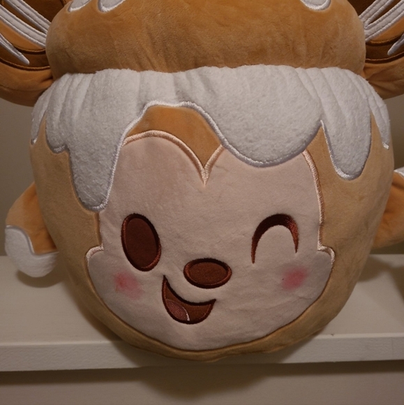 Disney | Toys | Disney Munchlings Cinnamon Swirl Bun Mickey Mouse Plush ...